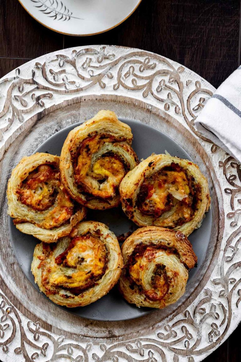 Breakfast Pinwheels (Easy recipe!) - Heavenly Home Cooking