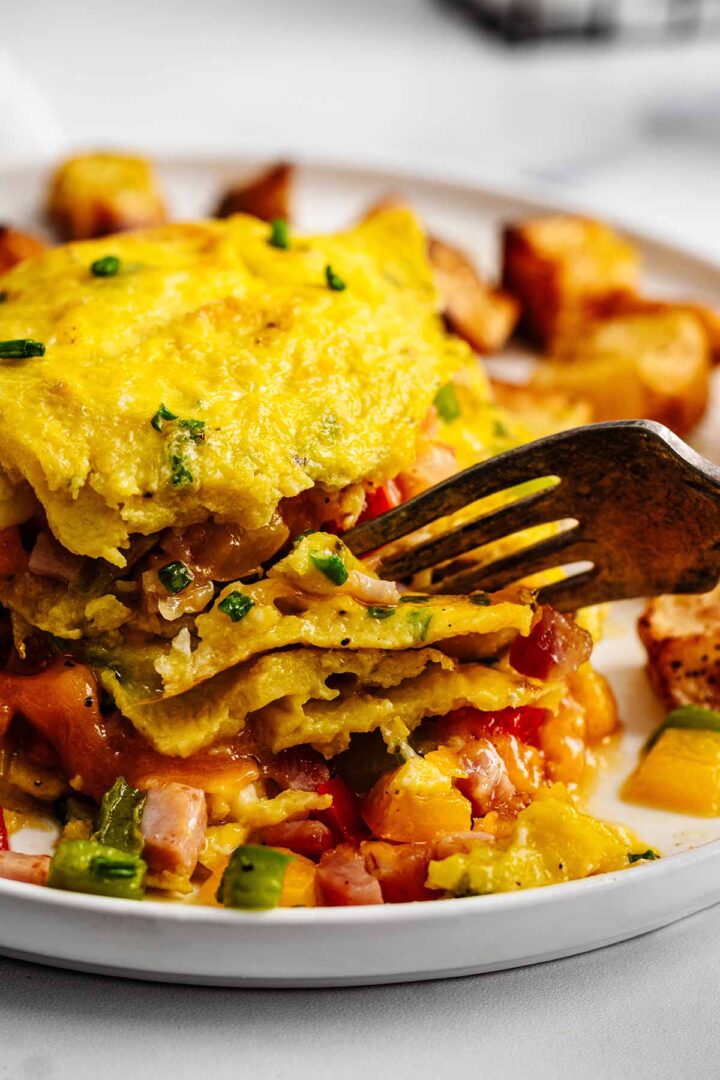 Western Omelette - Easy Classic Recipe - Heavenly Home Cooking