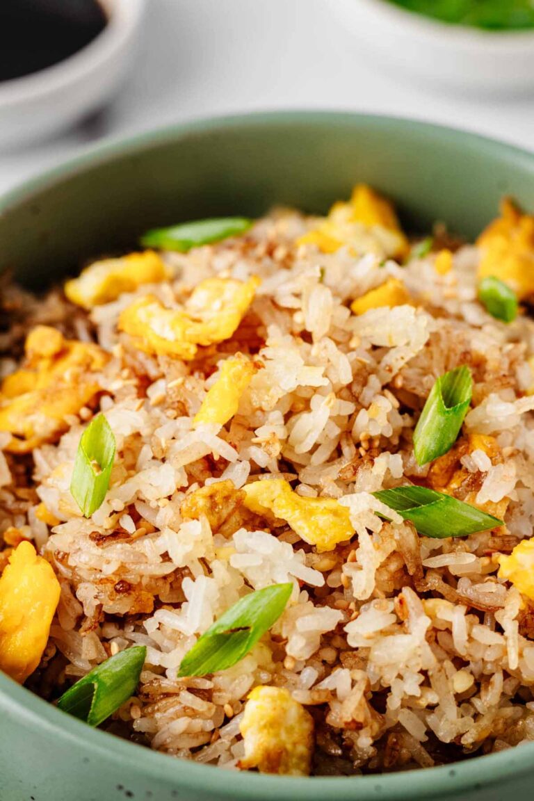 Garlic Fried Rice (Quick and Easy Recipe) - Heavenly Home Cooking