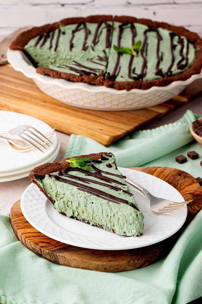 Chocolate Mint Cream Pie - Heavenly Home Cooking